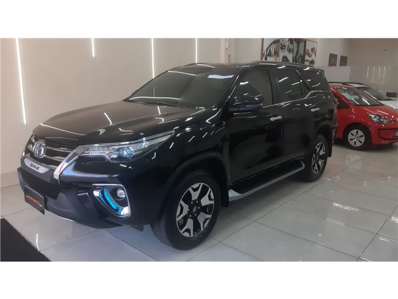 Zero Kilometro : TOYOTA HILUX SW4 2020 - 2.8 SRX DIAMOND 4X4 7 LUGARES ...
