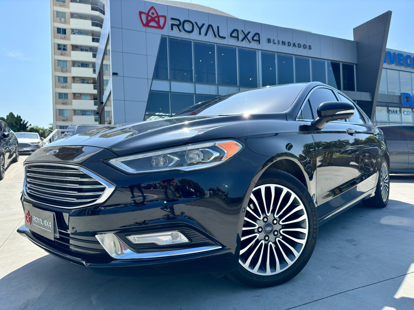 Royal 4x4 Autos : FORD FUSION 2018 - 2.0 TITANIUM AWD 16V GASOLINA 4P ...