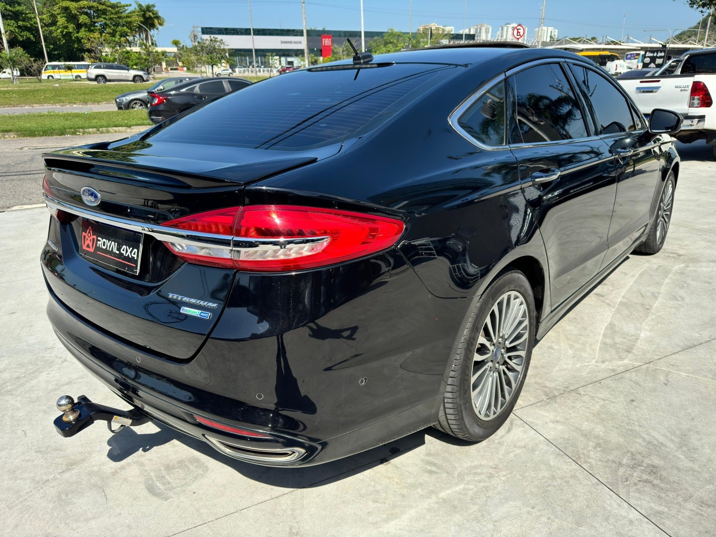 Royal 4x4 Autos : FORD FUSION 2018 - 2.0 TITANIUM AWD 16V GASOLINA 4P ...