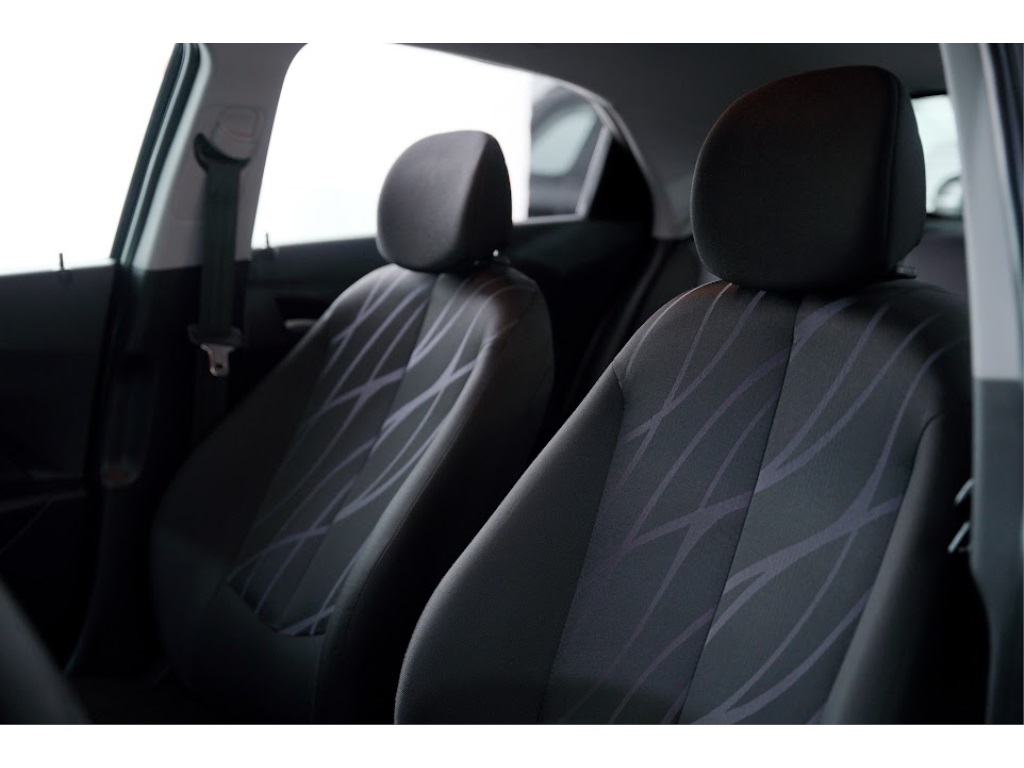 Sant Leste: HYUNDAI HB20 2013 - 1.0 COMFORT PLUS 12V FLEX 4P MANUAL - R ...