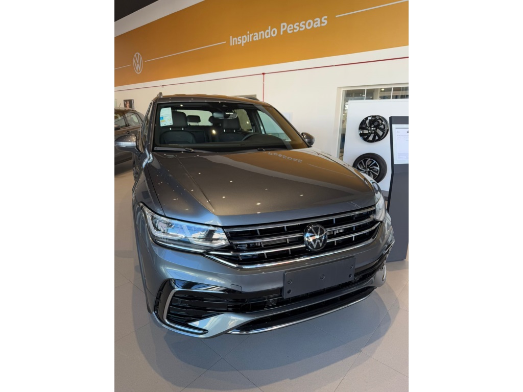 Autovit: VOLKSWAGEN TIGUAN 2024 - 2.0 300 TSI GASOLINA ALLSPACE R-LINE ...