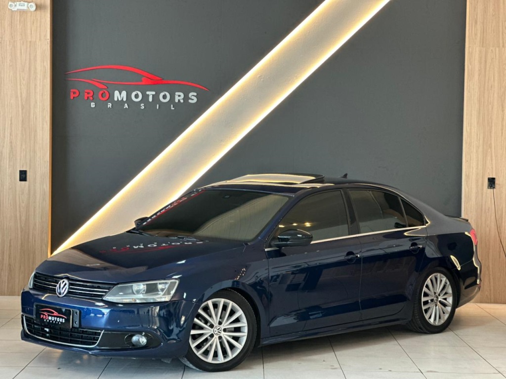 Promotors: VOLKSWAGEN JETTA 2013 - 2.0 TSI HIGHLINE 200CV GASOLINA 4P ...