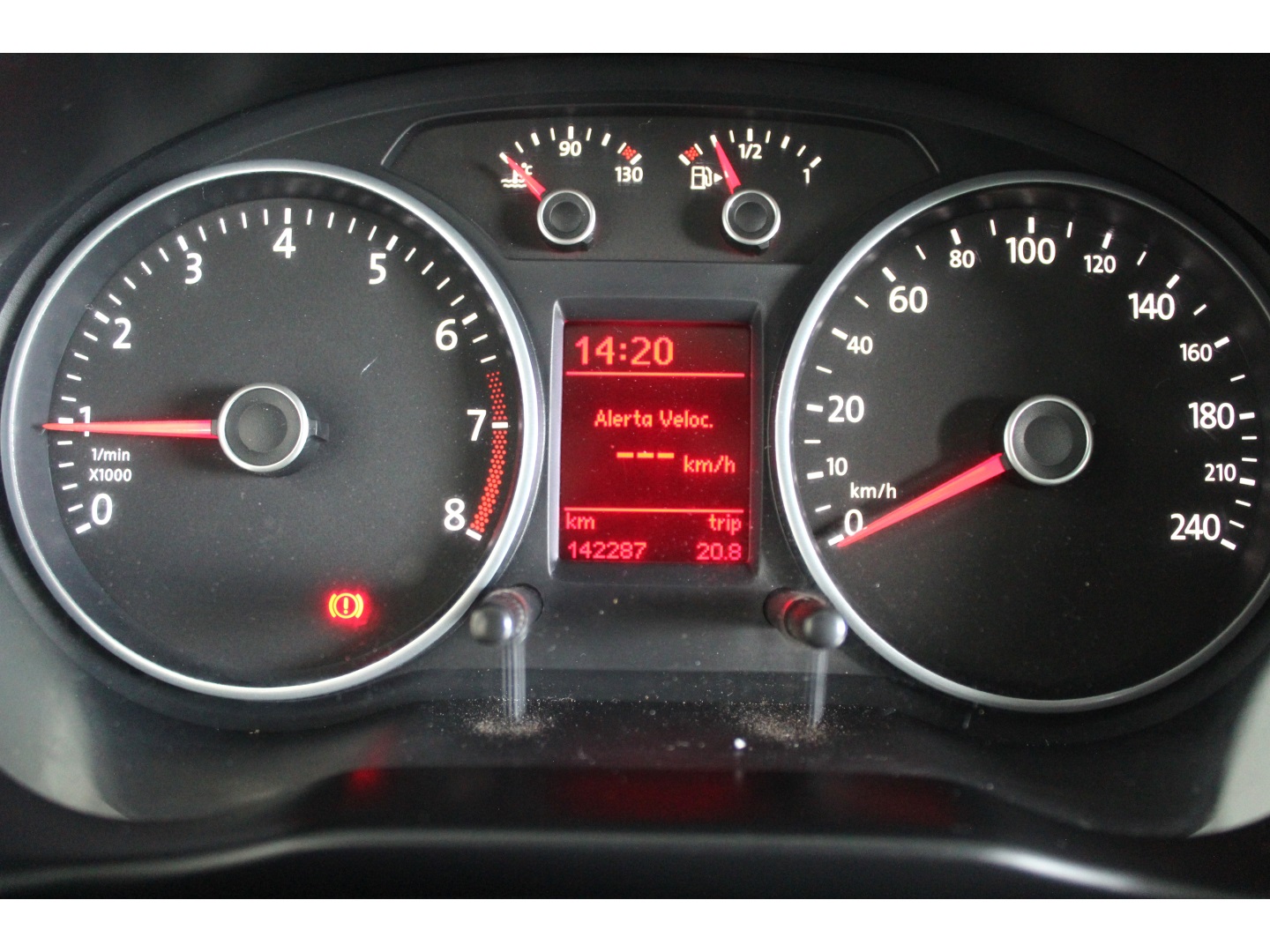 Visual Multimarcas: VOLKSWAGEN VOYAGE 2015 - 1.6 MI COMFORTLINE 8V FLEX ...