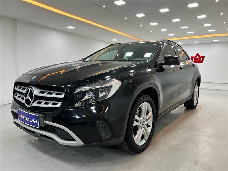 ROYAL 4X4 AUTOS: MERCEDES-BENZ GLA 200 2018 - 1.6 CGI FLEX STYLE 7G-DCT ...