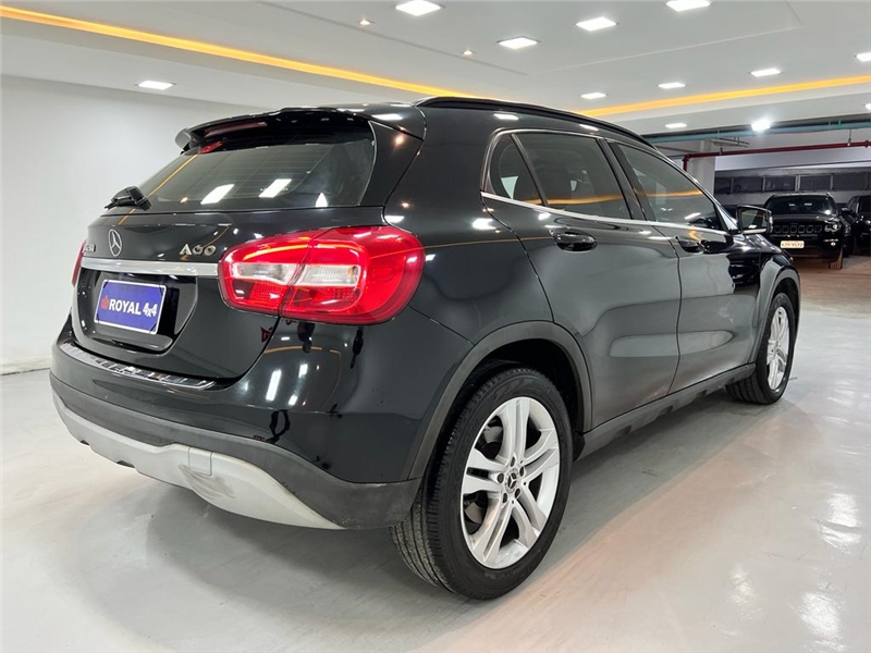 ROYAL 4X4 AUTOS: MERCEDES-BENZ GLA 200 2018 - 1.6 CGI FLEX STYLE 7G-DCT ...