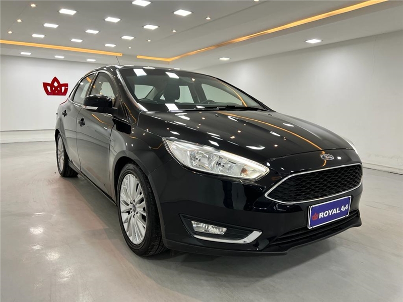 ROYAL 4X4 AUTOS: FORD FOCUS 2018 - 2.0 SE FASTBACK 16V FLEX 4P ...
