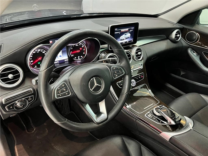 ROYAL 4X4 AUTOS: MERCEDES-BENZ C 180 2018 - 1.6 CGI FLEX EXCLUSIVE 9G ...