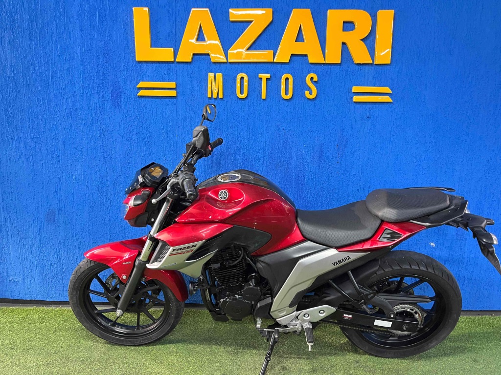 Lazari Veiculos - Nosso Estoque